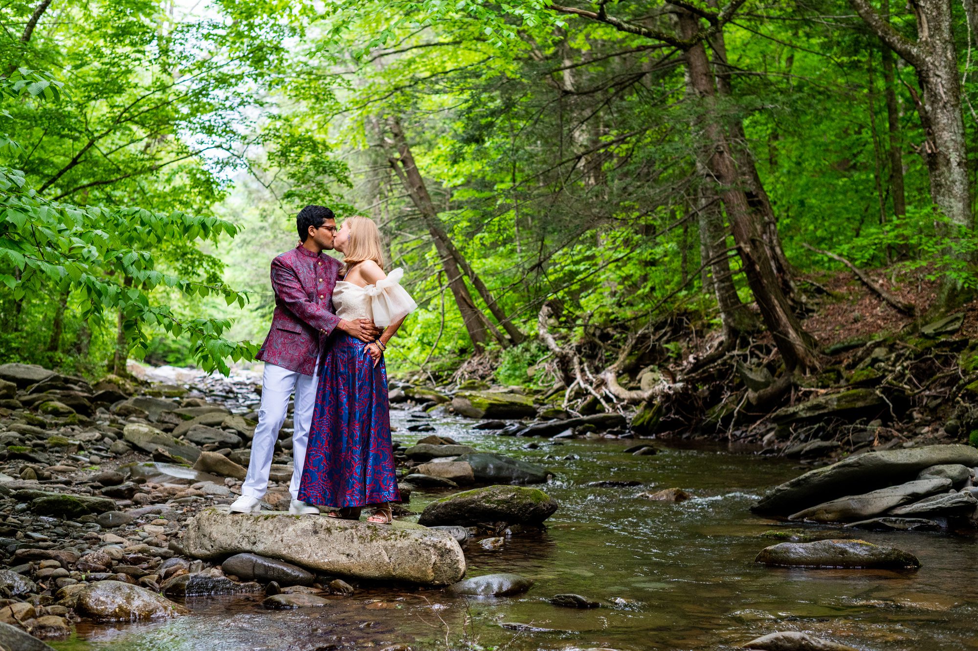 Engagement Photos in the Catskills at Full Moon Resort || Anish & Sarah